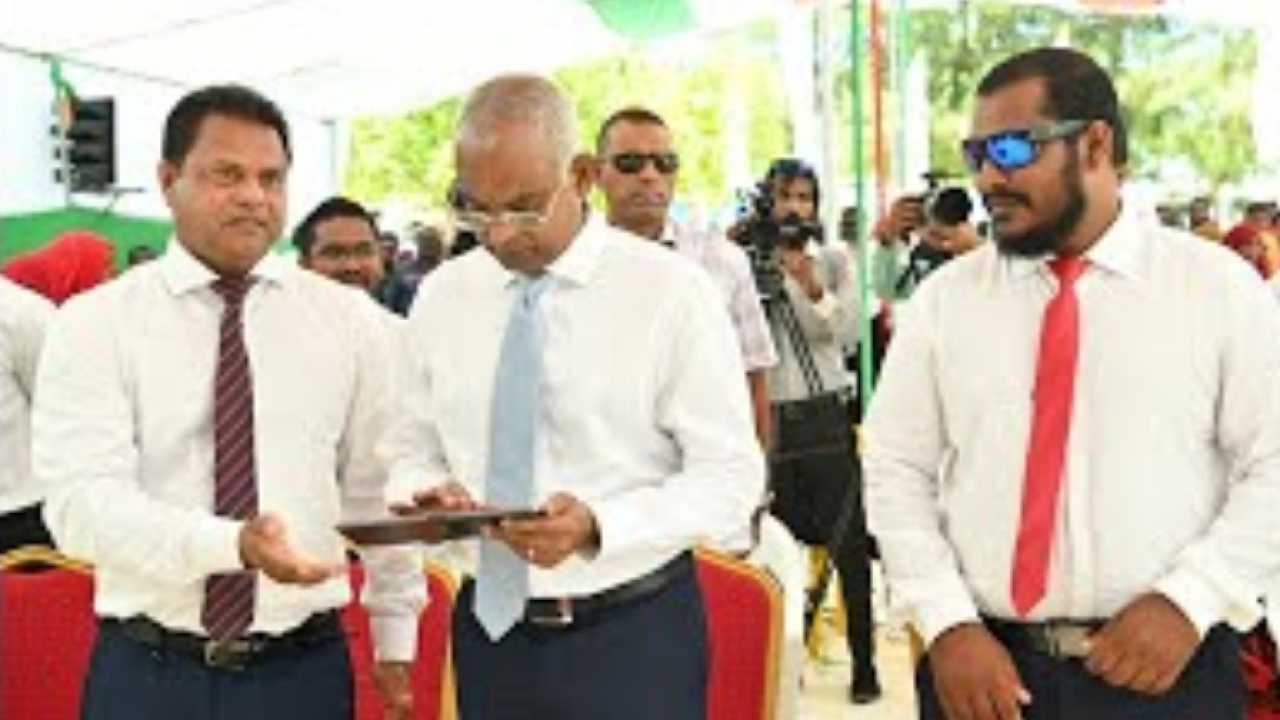 President inaugurates Th. Hirilandhoo Fenaka New Office Building - Fenaka